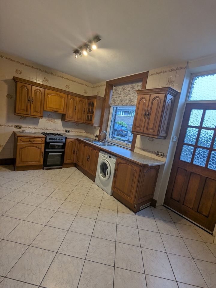 Holywell Green, Halifax - 3 Bed Terraced House, Chapel Street, HX4 - To ...