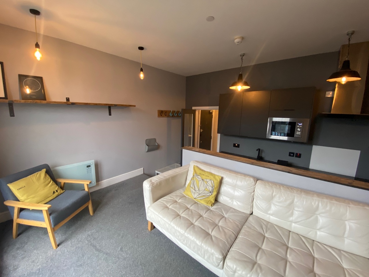 Swansea - 1 Bed Flat, Walter Road, SA1 - To Rent Now for £785.00 p/m