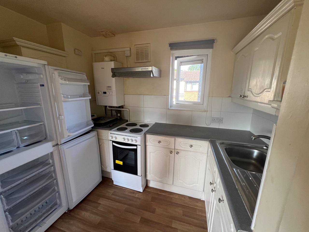 Heelands, Milton Keynes - 1 Bed Flat, Tranlands Brigg, MK13 - To Rent ...