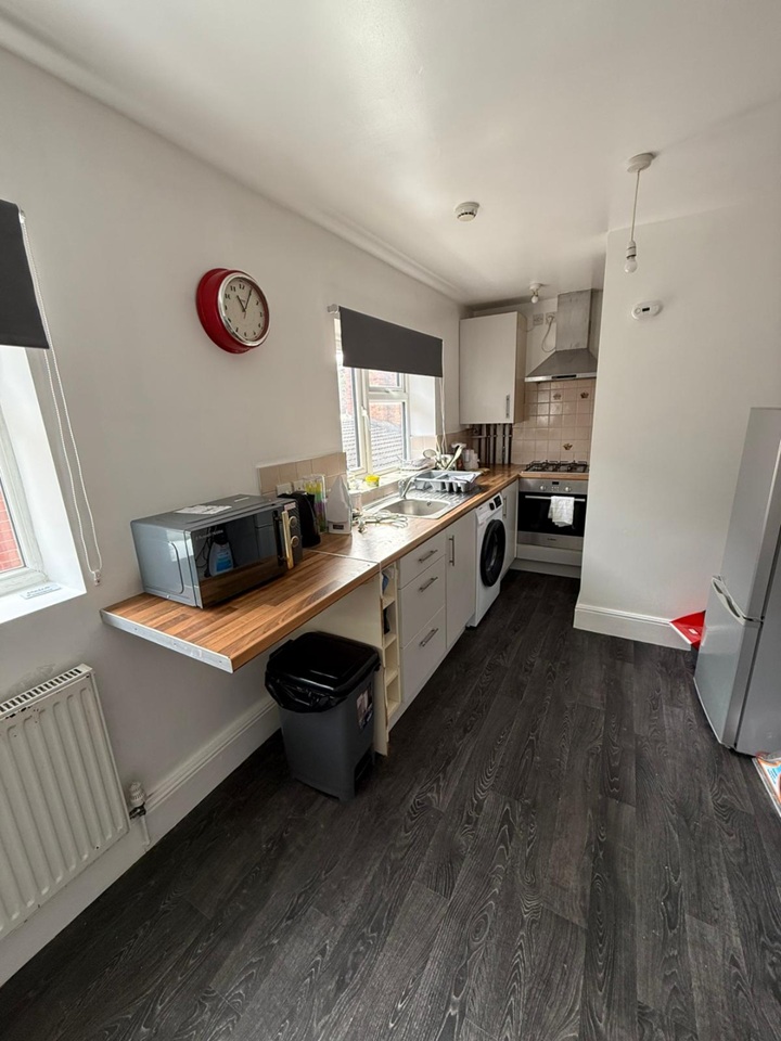 Birmingham - 3 Bed Flat, Soho Road, B21 - To Rent Now for £1,100.00 p/m