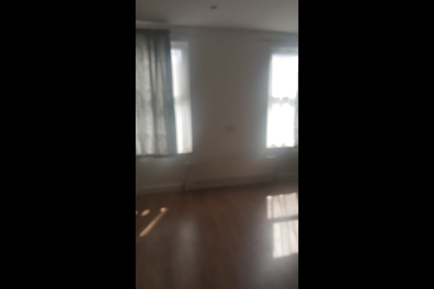 London - 2 Bed Flat, Outram Road, E6 - To Rent Now for £1,800.00 p/m