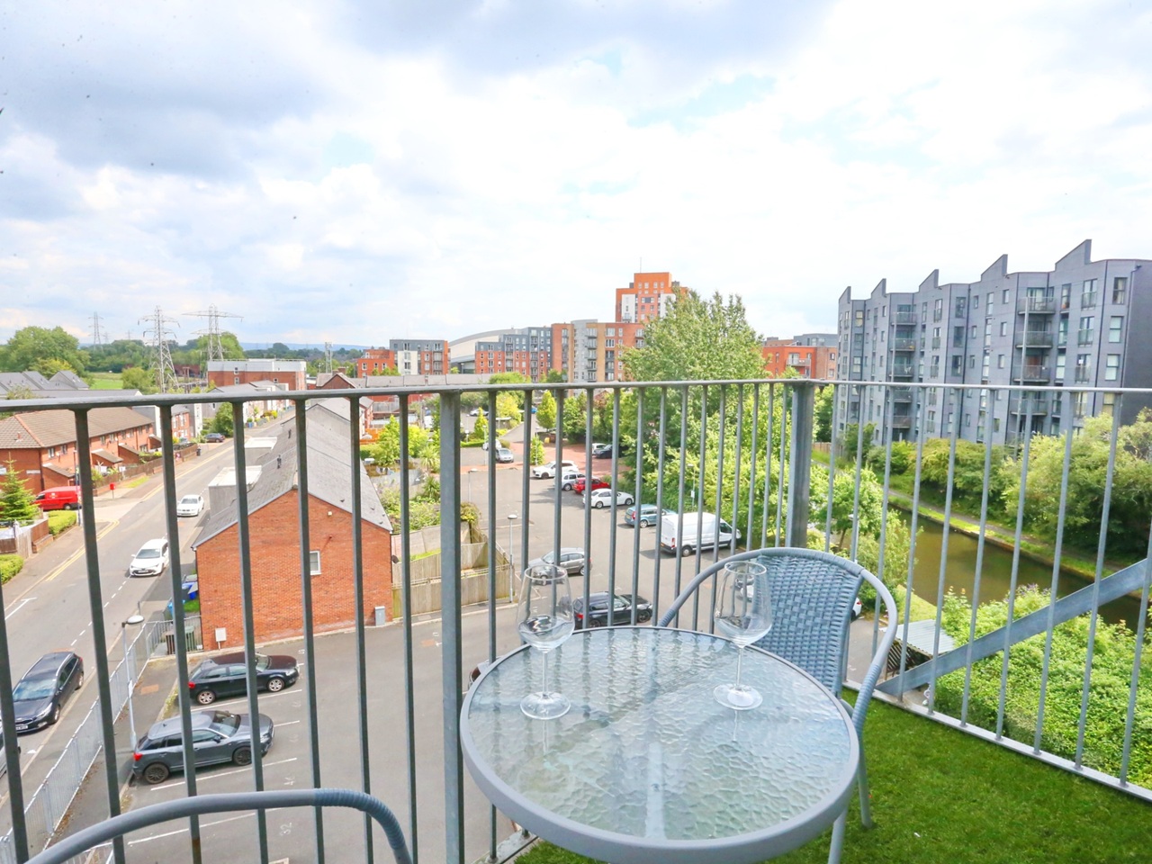 Manchester - 2 Bed Flat, Stuart Street, M11 - To Rent Now for £2,150.00 p/m