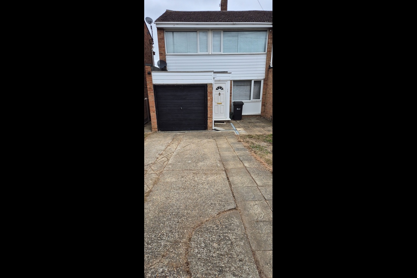 Silver End, Witham - 3 Bed Semi-Detached House, Broadway, CM8 - To Rent ...