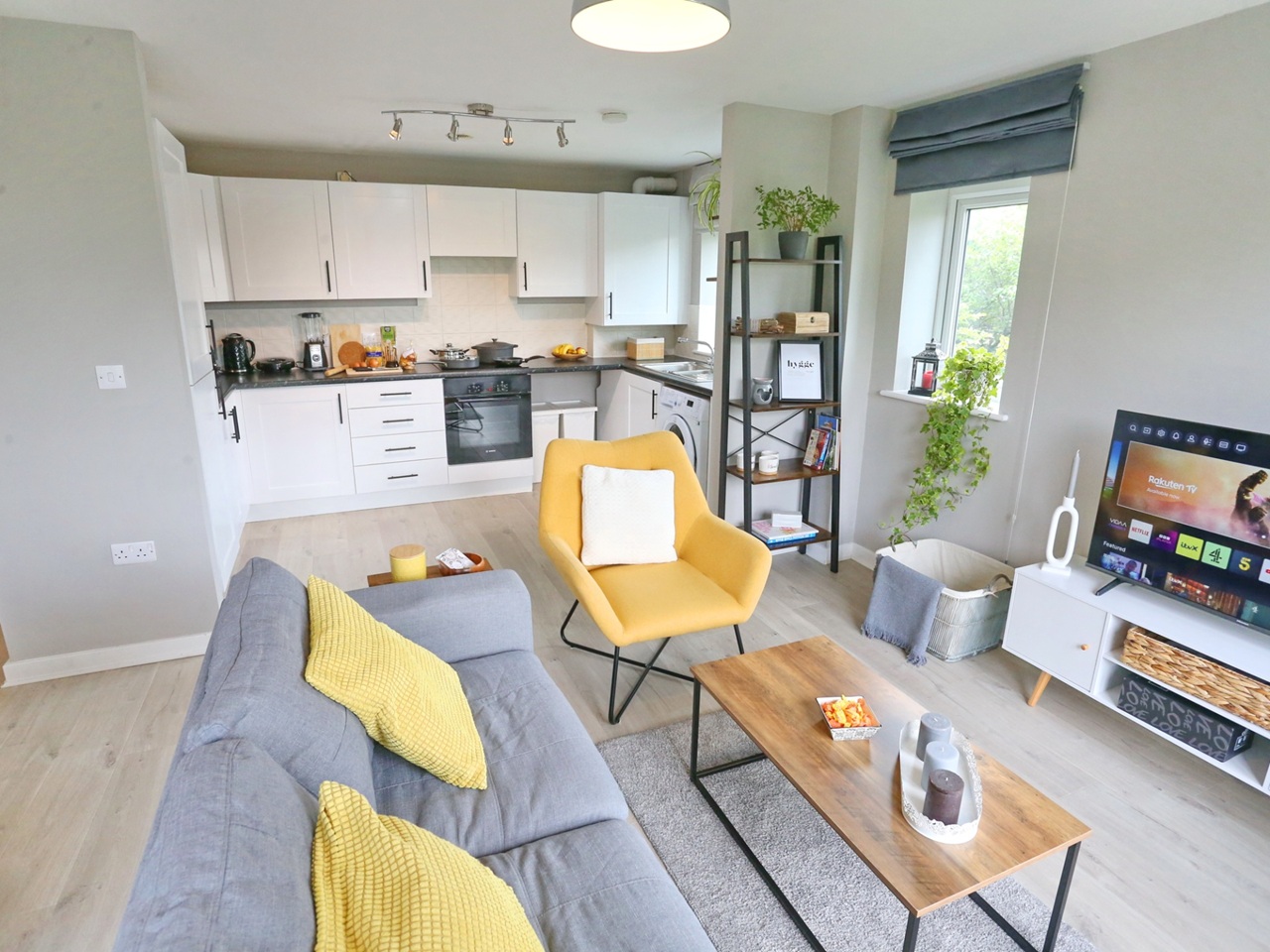 Manchester - 2 Bed Flat, Manchester, M11 - To Rent Now for £2,200.00 p/m