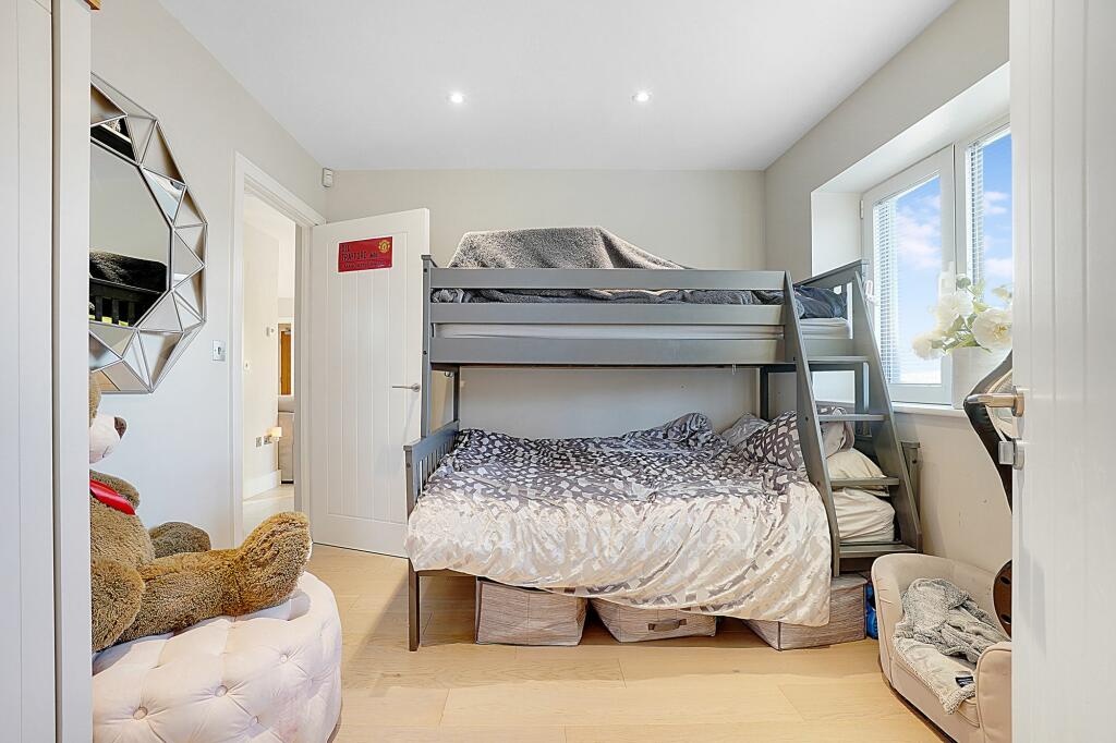 Blue Bell Hill, Chatham - Room in a Shared Flat, Phoenix Mews, ME5 - To ...