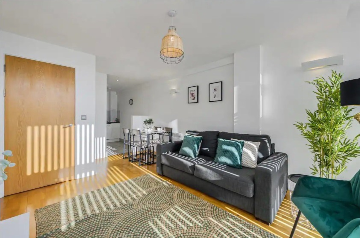 Liverpool - 2 Bed Flat, Focus Building, L3 - To Rent Now for £1,150.00 p/m