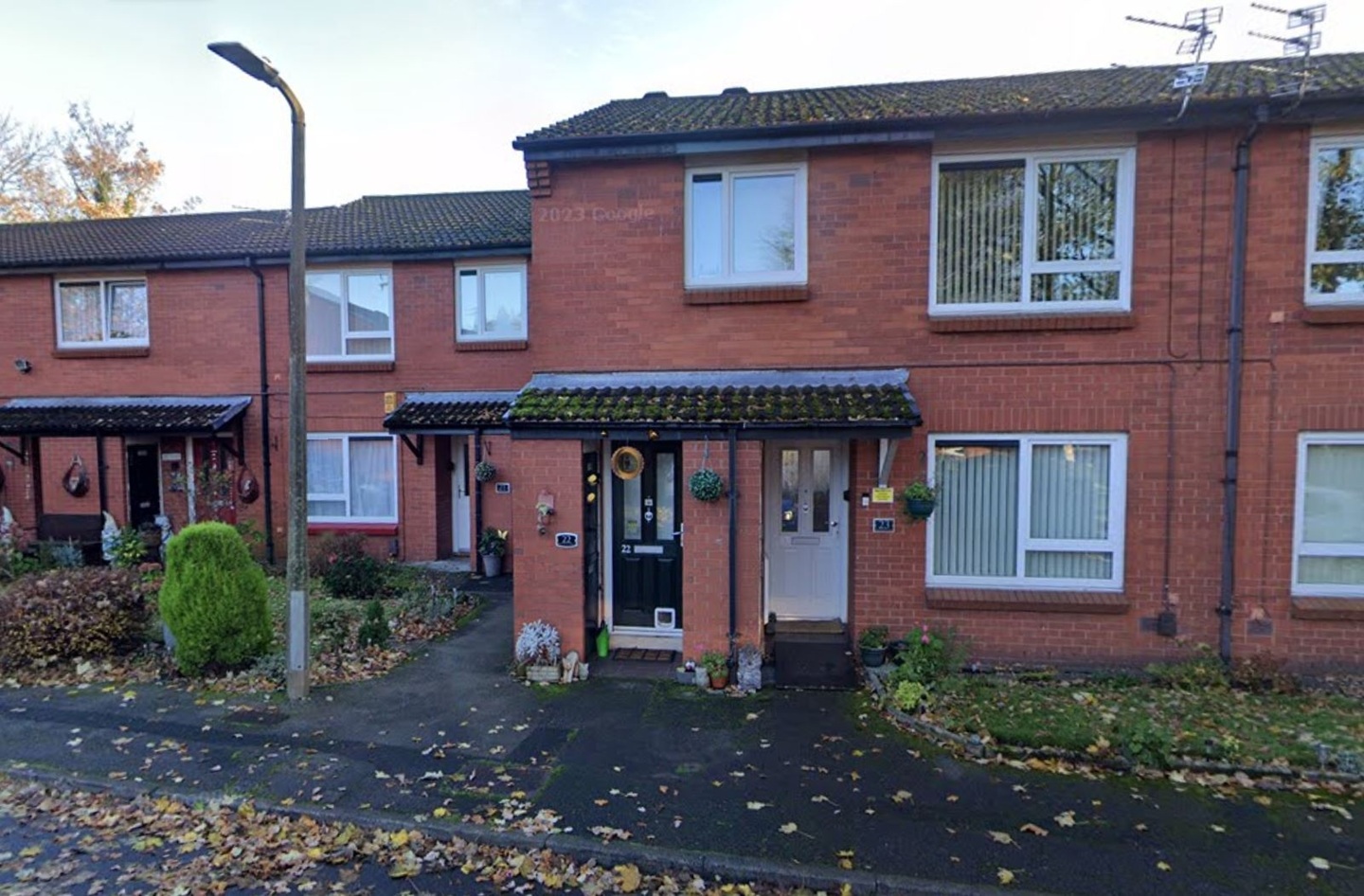 Altrincham - 2 Bed Flat, Westmead Drive, WA15 - To Rent Now for £698.06 p/m