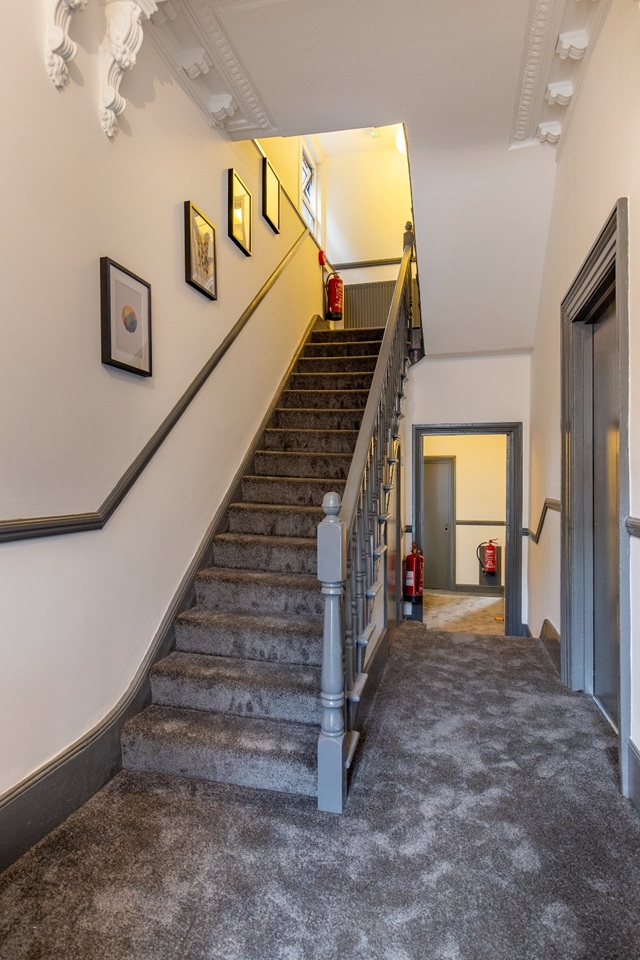 London - 1 Bed Flat, Queens Drive, N4 - To Rent Now for £999.00 p/m