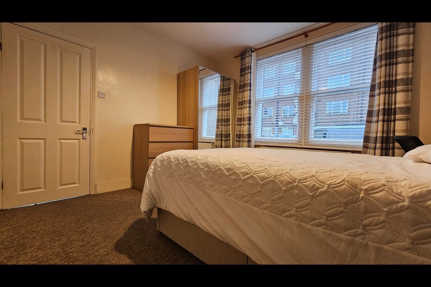London - 4 Bed Semi-Detached House, Queens Row, SE17 - To Rent Now for ...