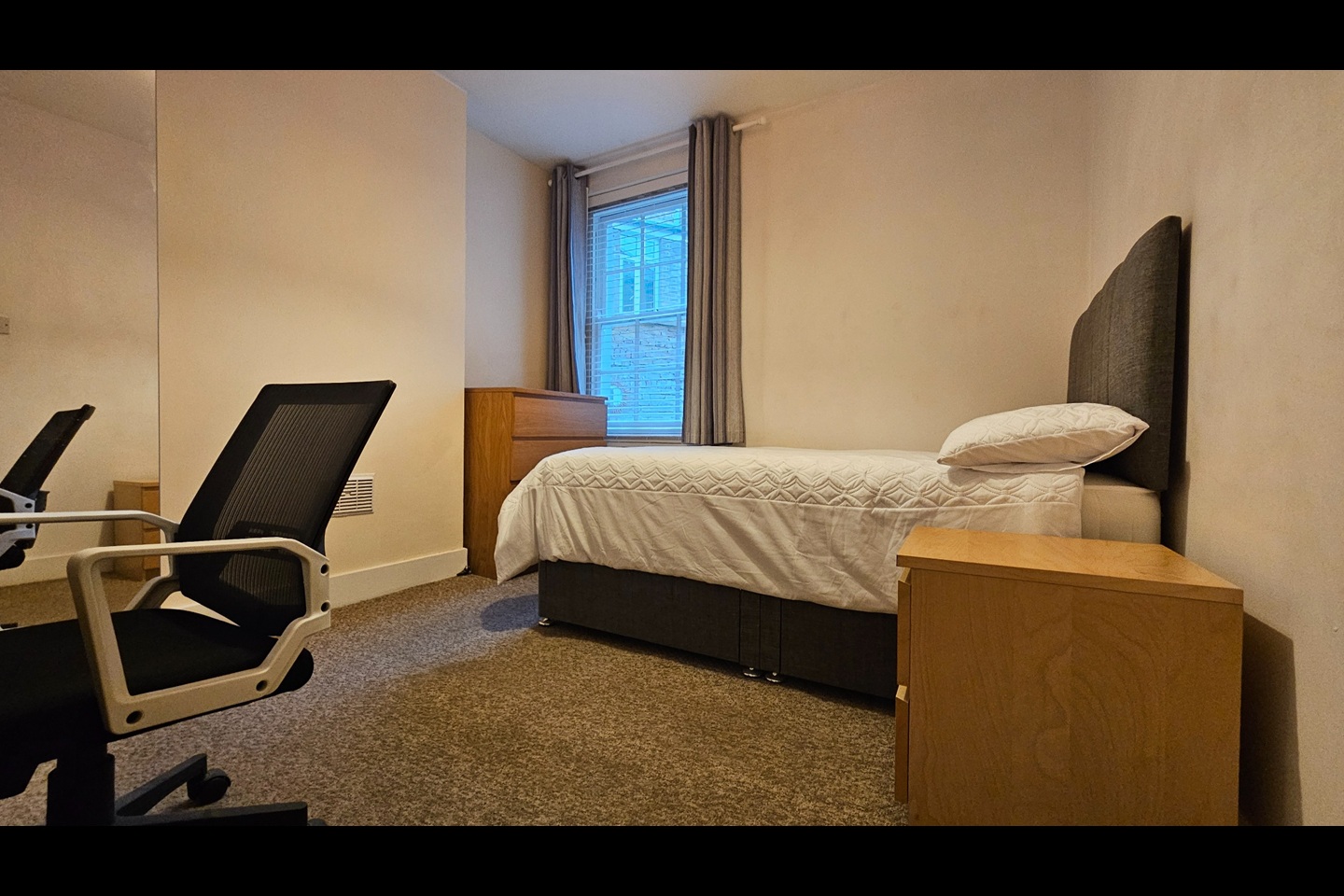 London - 4 Bed Semi-Detached House, Queens Row, SE17 - To Rent Now for ...