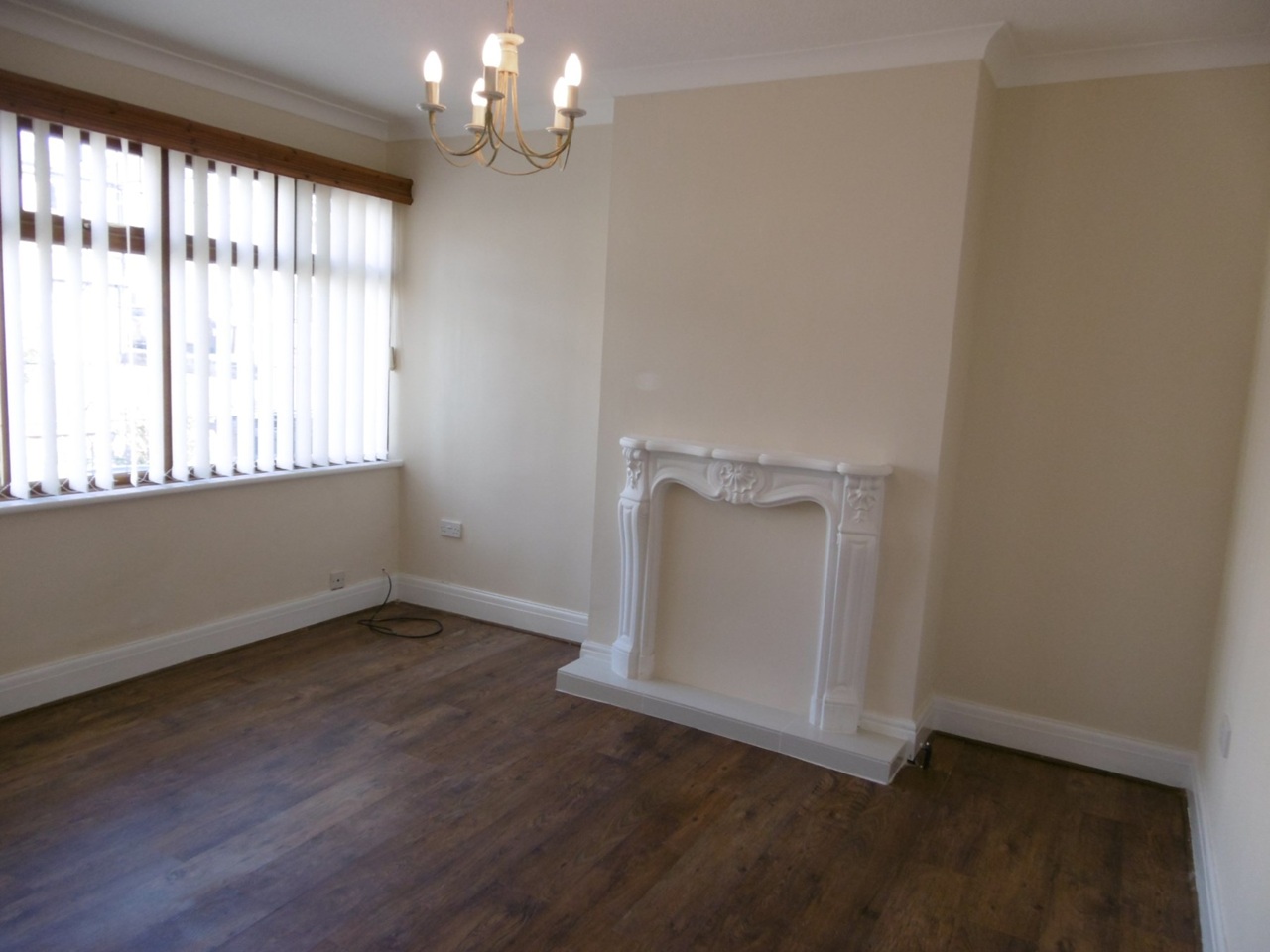 Wolverhampton - 3 Bed Semi-Detached House, Pennhouse Avenue, WV4 - To ...