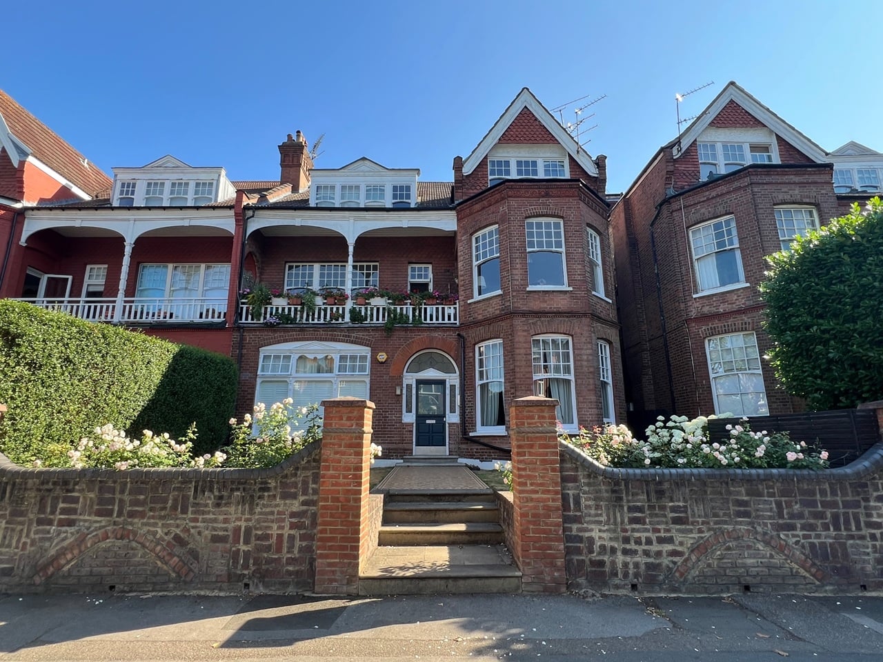 London - 2 Bed Flat, Queens Avenue, N10 - To Rent Now for £1,995.00 p/m