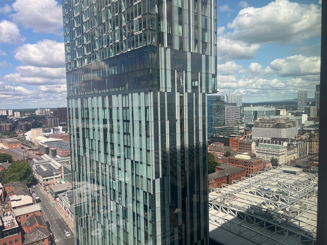 Manchester - 2 Bed Flat, Viadux, M1 - To Rent Now for £2,000.00 p/m