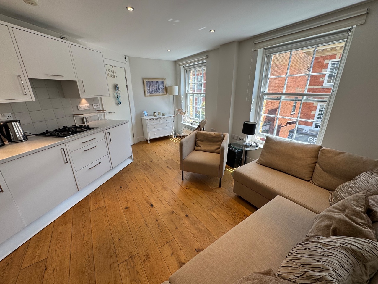 London - 1 Bed Flat, Exmouth Market, EC1R - To Rent Now for £2,200.00 p/m
