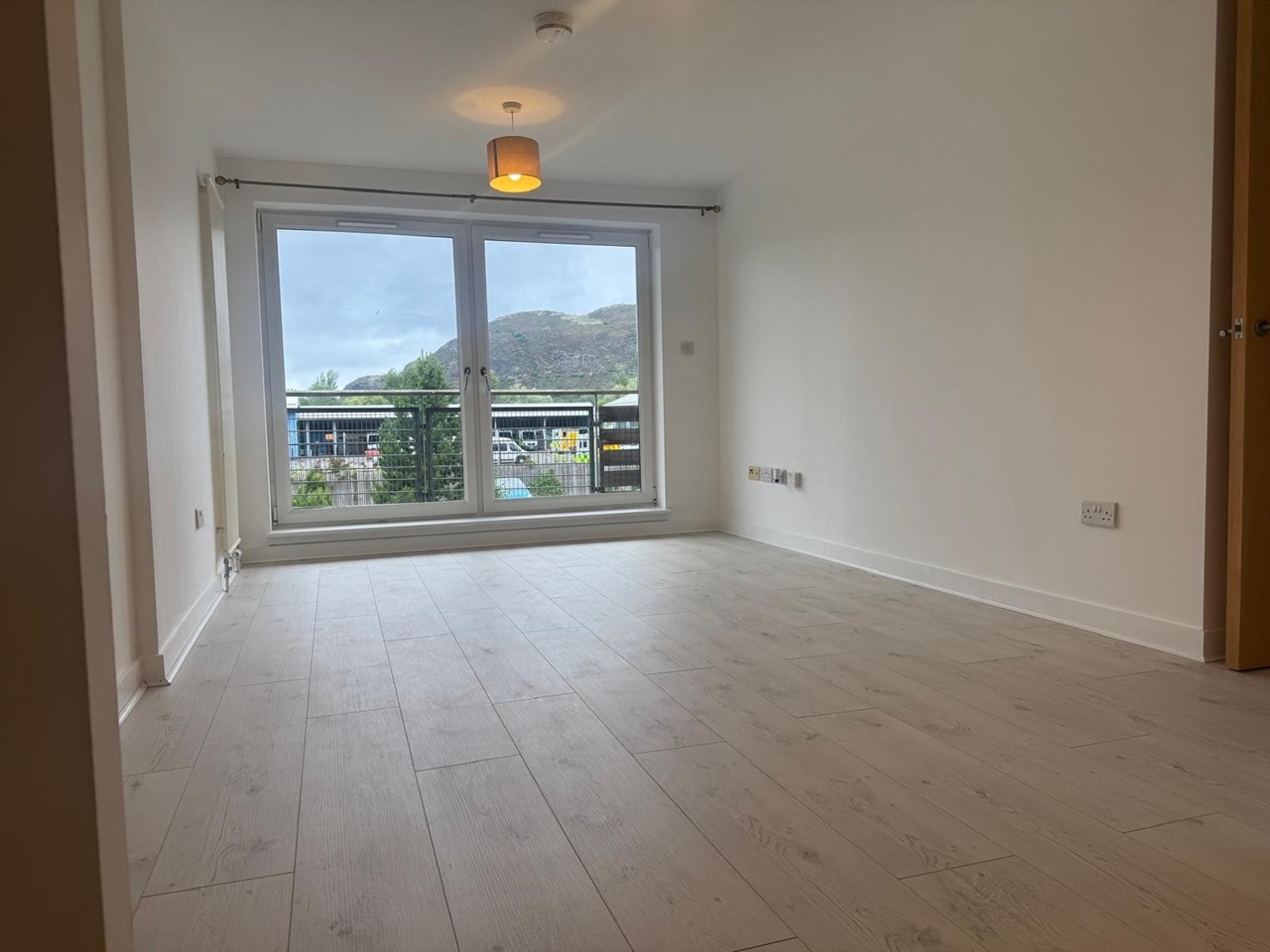 Edinburgh - 2 Bed Flat, Peffer Bank, EH16 - To Rent Now for £1,299.00 p/m