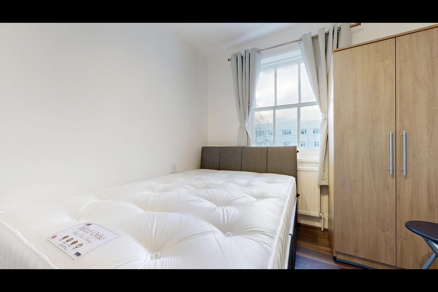London - Studio Flat, Talbot Square, W2 - To Rent Now for £1,500.00 p/m
