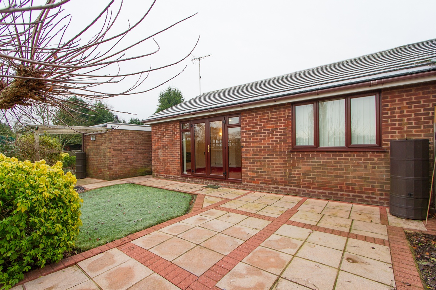 Ash Green, Coventry - 2 Bed Bungalow, Carsal Close, CV7 - To Rent Now ...