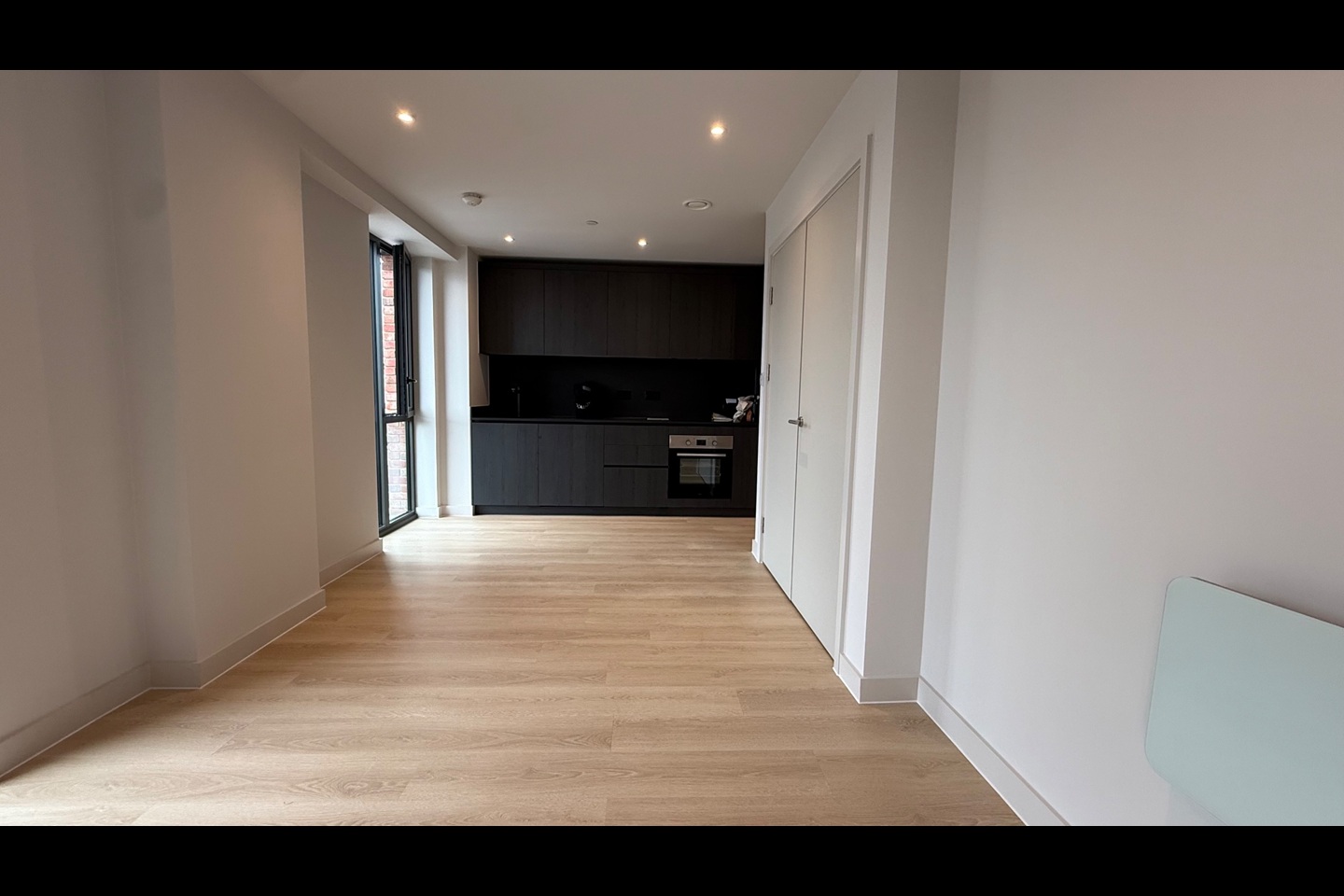 Manchester - 1 Bed Flat, Dutton St, M3 - To Rent Now for £1,150.00 p/m