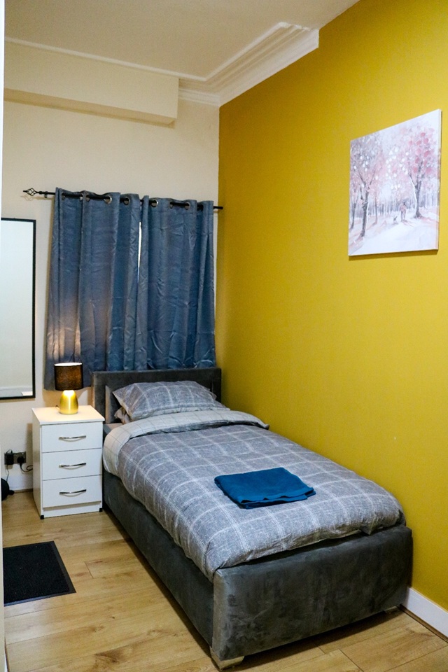 London - Room in a Shared House, Disraeli Road, E7 - To Rent Now for £ ...