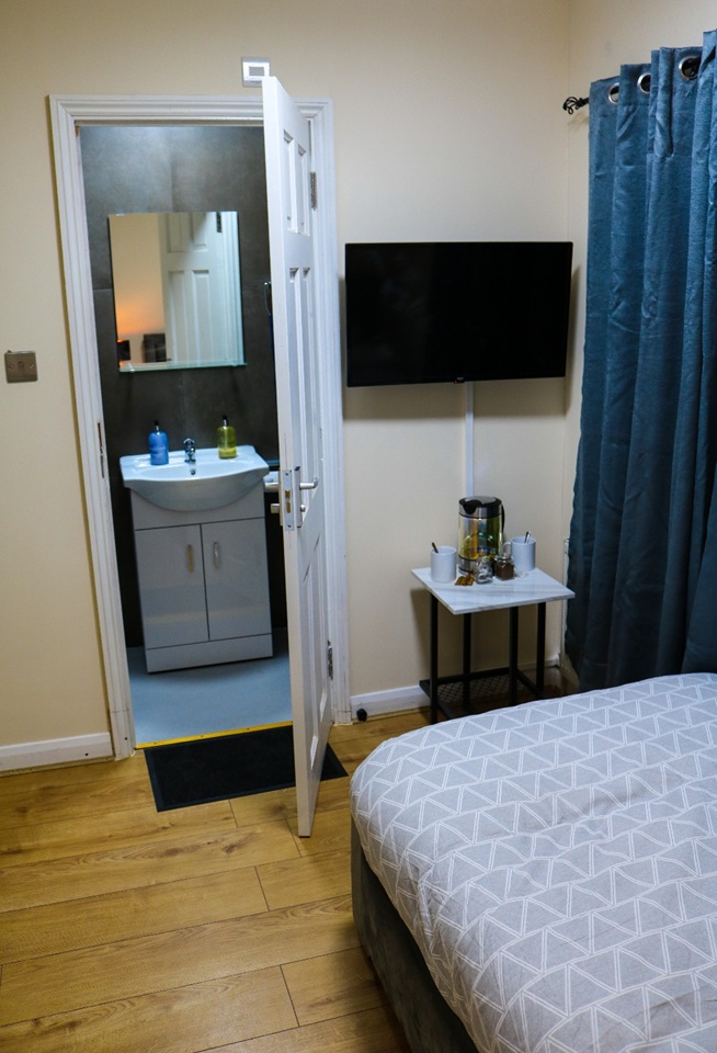 London - Room in a Shared House, Disraeli Road, E7 - To Rent Now for £ ...