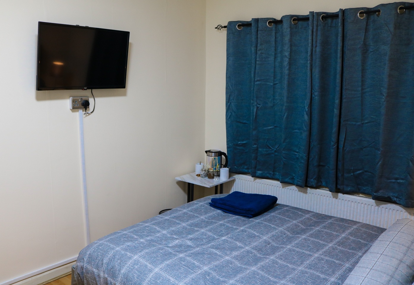London - Room in a Shared House, Disraeli Road, E7 - To Rent Now for £ ...