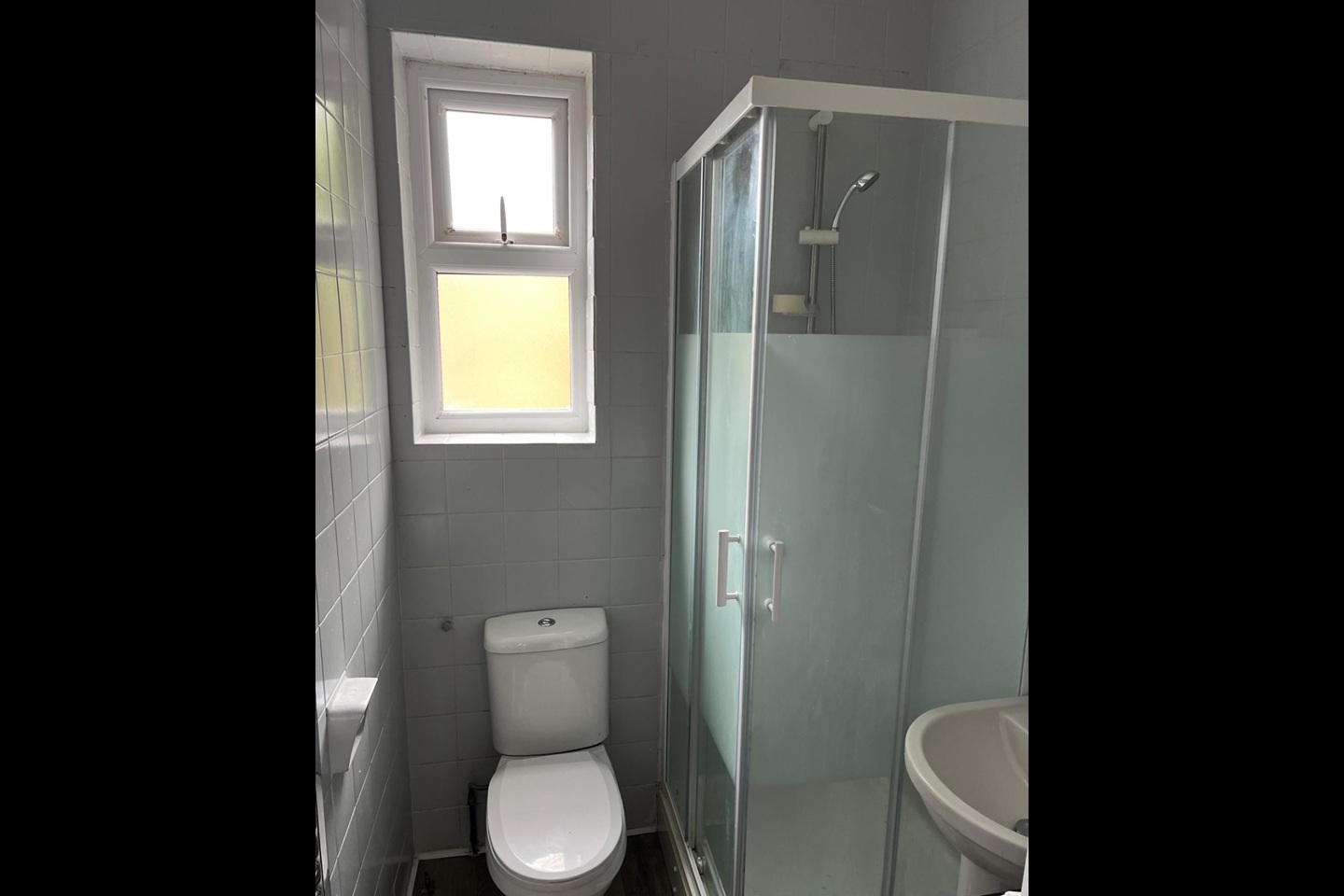 Manchester - 1 Bed Flat, Alness Road, M16 - To Rent Now for £850.00 p/m