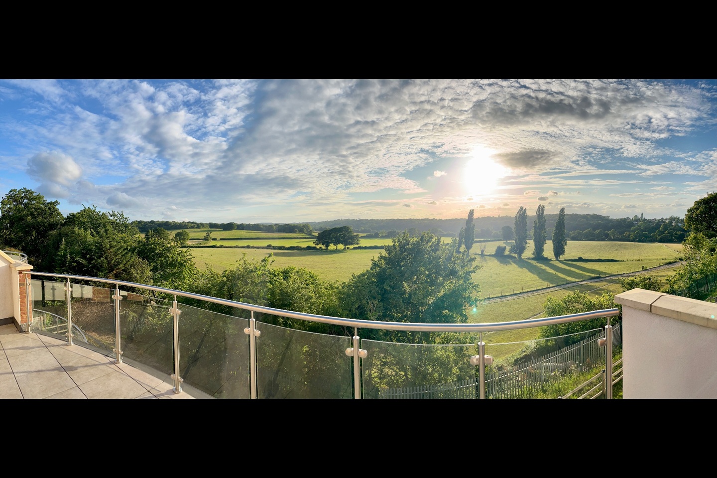 West Wickham - 2 Bed Penthouse, Albertine Grove, BR4 - To Rent Now for ...