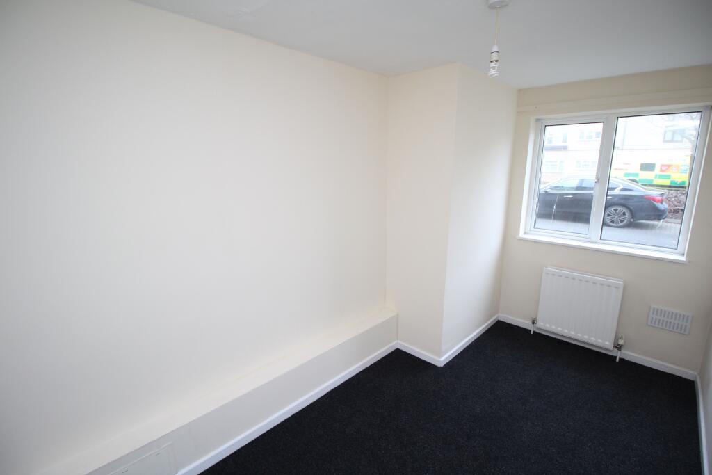 Conniburrow, Milton Keynes - 2 Bed Flat, Cleavers Avenue, MK14 - To ...