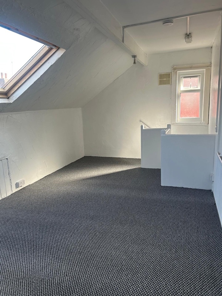 Leeds - 2 Bed Terraced House, Temple View Terrace, LS9 - To Rent Now for £800.00 p/m