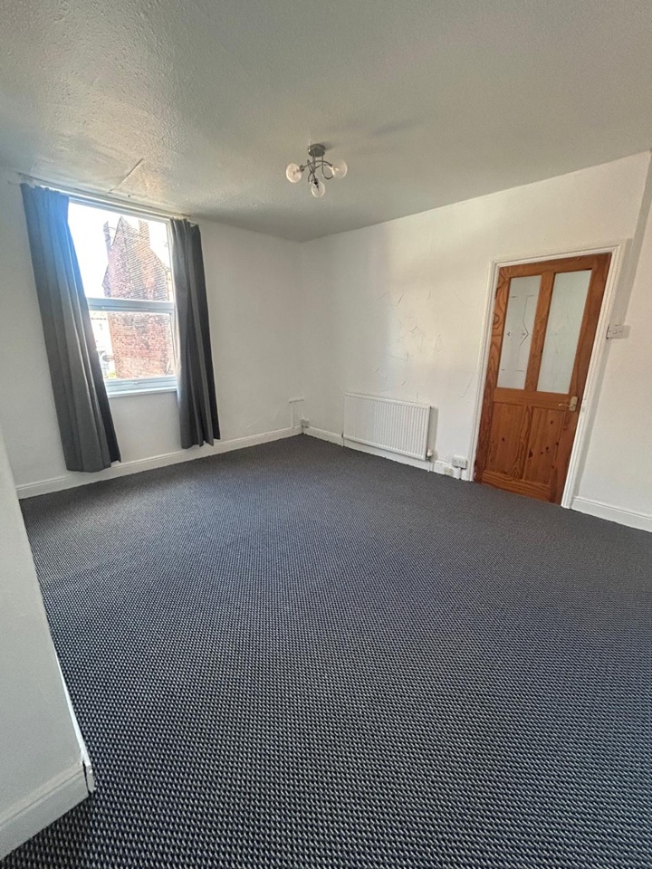 Leeds - 2 Bed Terraced House, Temple View Terrace, LS9 - To Rent Now for £800.00 p/m