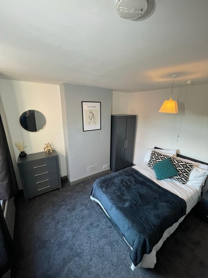 Manchester - Room in a Shared House, Laindon Road, M14 - To Rent Now ...