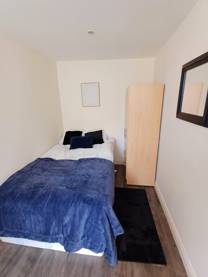 Bexleyheath - 1 Bed Flat, Parkside Avenue, DA7 - To Rent Now for £1,049 ...