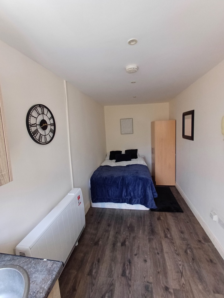 Bexleyheath - 1 Bed Flat, Parkside Avenue, DA7 - To Rent Now for £1,049 ...