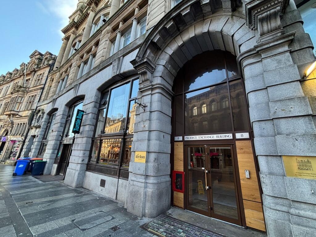 Liverpool - Studio Flat, Victoria Street, L2 - To Rent Now for £700.00 p/m