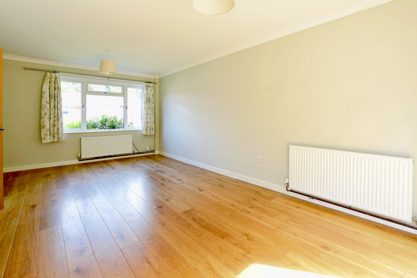 East Grinstead - 3 Bed Terraced House, The Weald, RH19 - To Rent Now ...