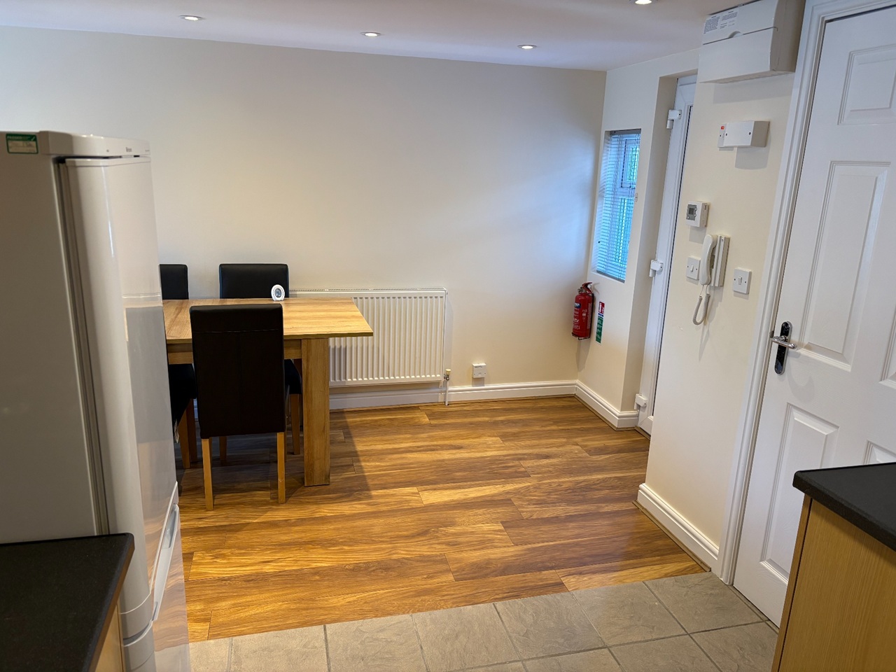 Walthamstow, London - 1 Bed Flat, Hoe Street, E17 - To Rent Now for £ ...