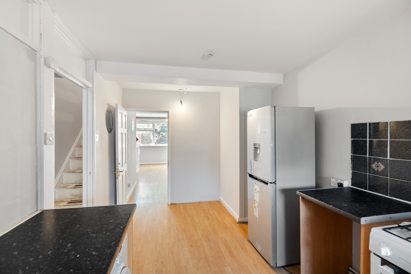 London - 2 Bed Maisonette, Gavin House, SE18 - To Rent Now for £1,599. ...