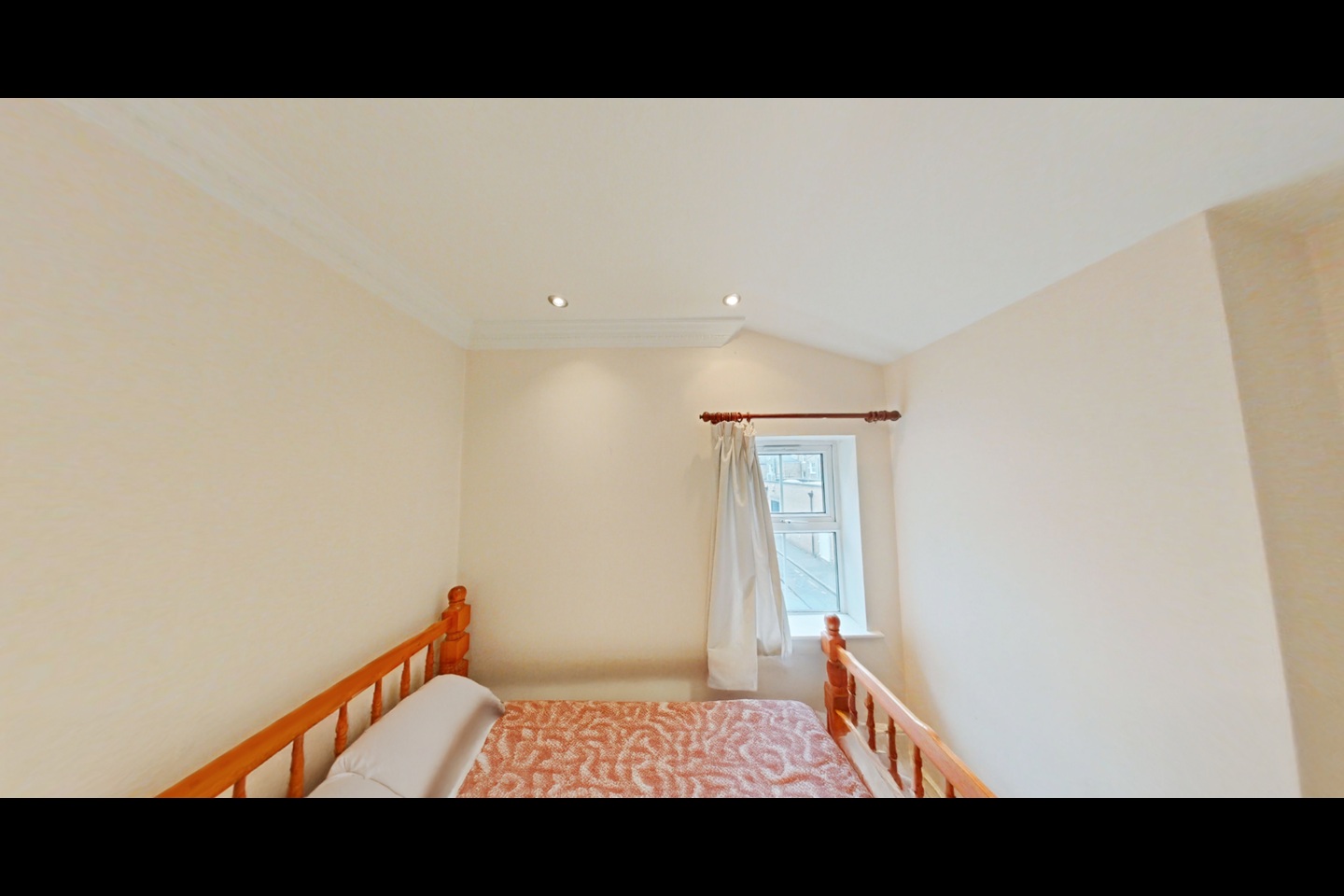 London - Room in a Shared Flat, Stockwell Road, SW9 - To Rent Now for £ ...