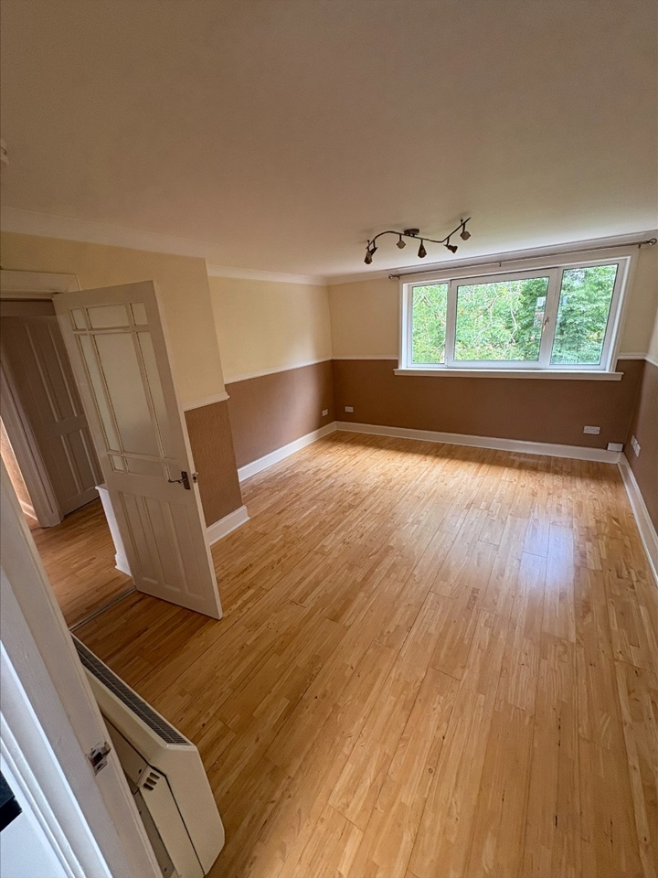 Banknock, Bonnybridge - 2 Bed Flat, Hazel Road, FK4 - To Rent Now for £ ...