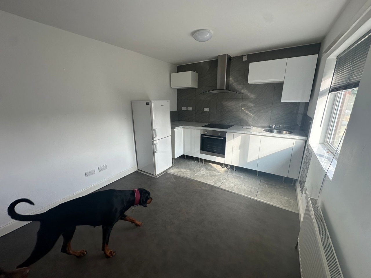 Bristol - 2 Bed Flat, Bonnington Walk, BS7 - To Rent Now for £1,250.00 p/m