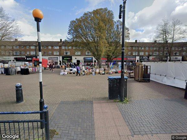 New Addington, Croydon - Room in a Shared House, Central Parade, CR0 ...