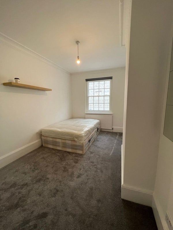 London - Room in a Shared Flat, Strutton Ground, SW1P - To Rent Now for ...