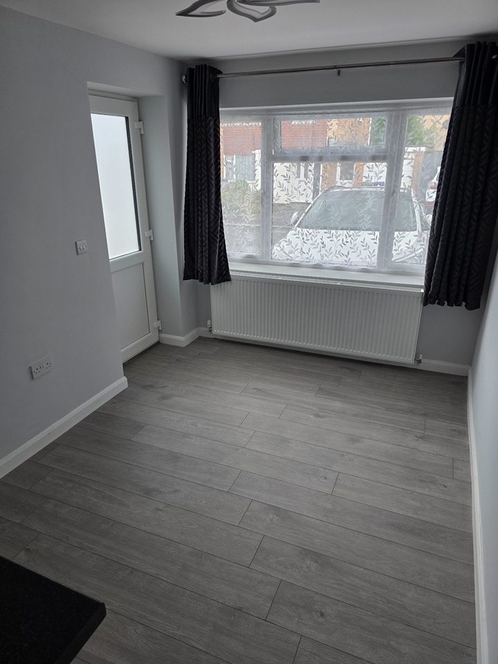 Slough - 2 Bed Semi-Detached House, Home Farm Way, SL3 - To Rent Now ...