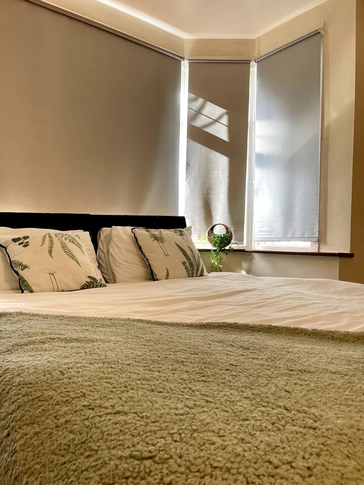 Birmingham - 3 Bed Semi-Detached House, Kegworth Road, B23 - To Rent Now for £1,450.00 p/m