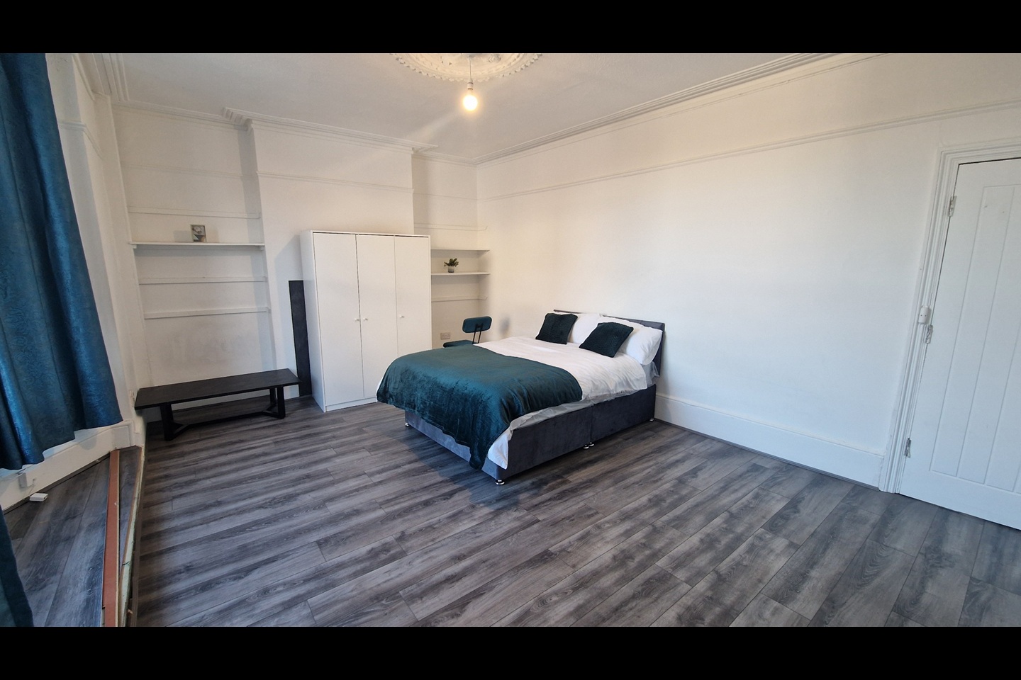 London - Room in a Shared House, London, W12 - To Rent Now for £1,200. ...