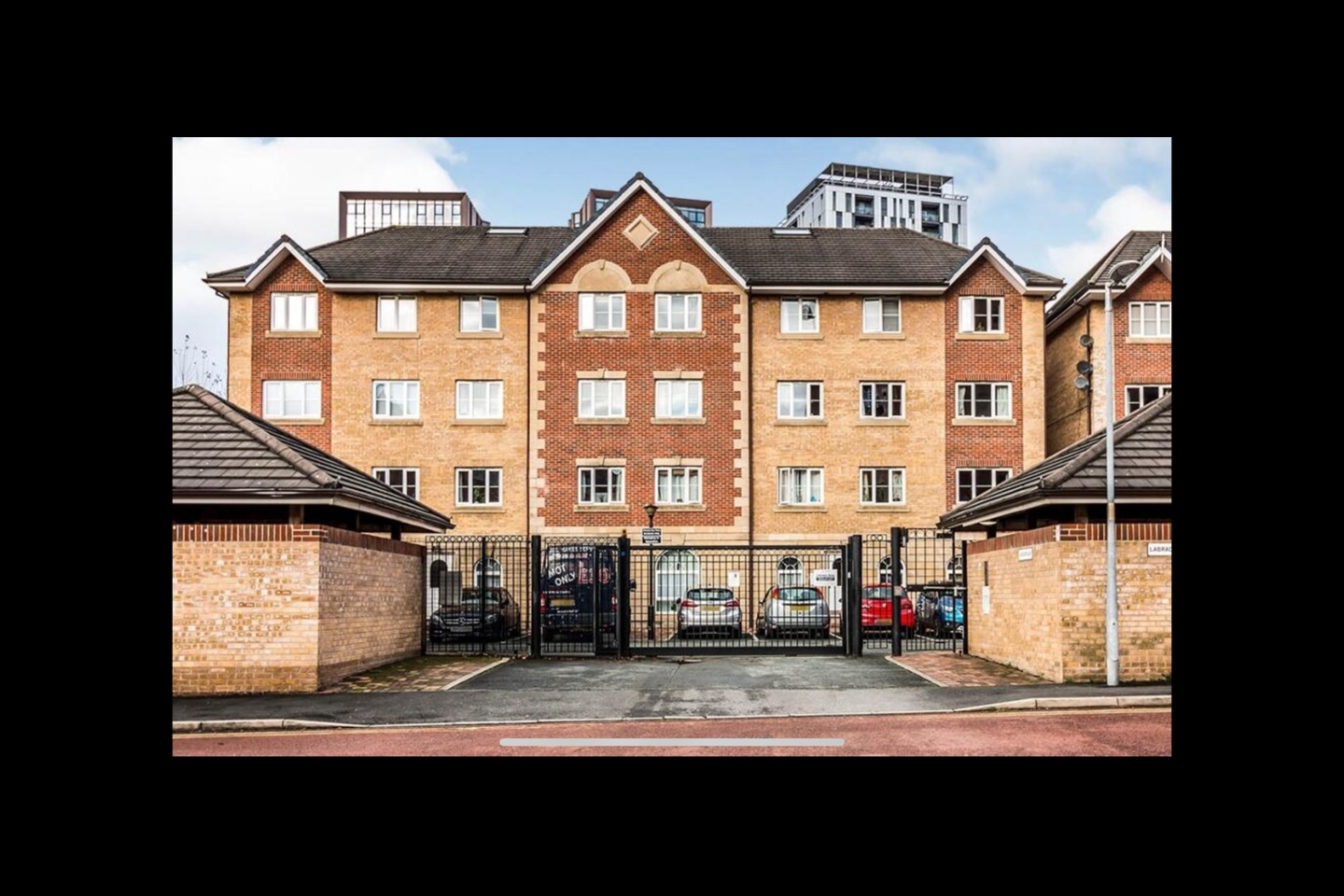 Manchester - 2 Bed Flat, Labrador Quay, M50 - To Rent Now for £1,200.00 p/m