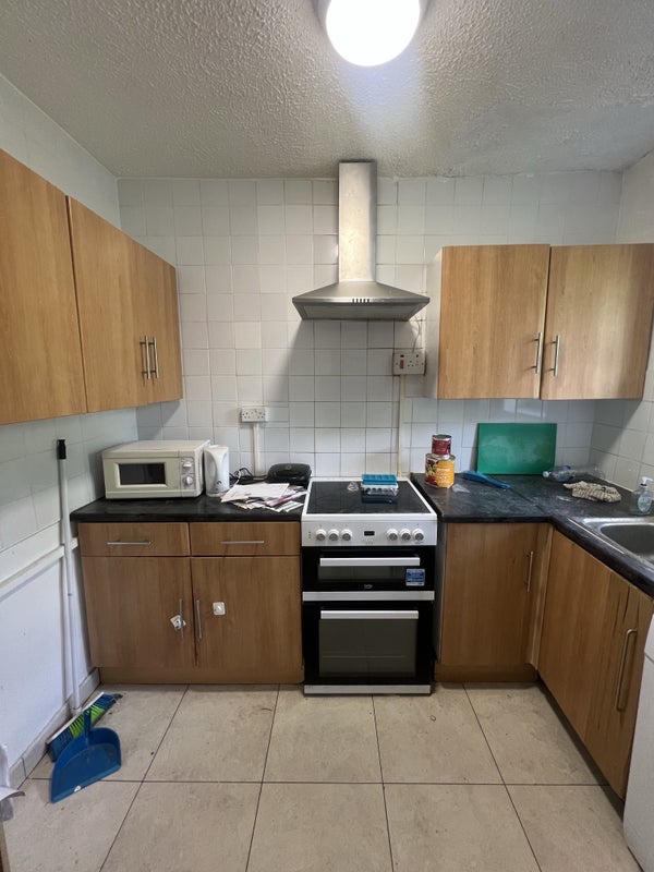London - 3 Bed Flat, Lilford House, SE5 - To Rent Now for £1,999.00 p/m