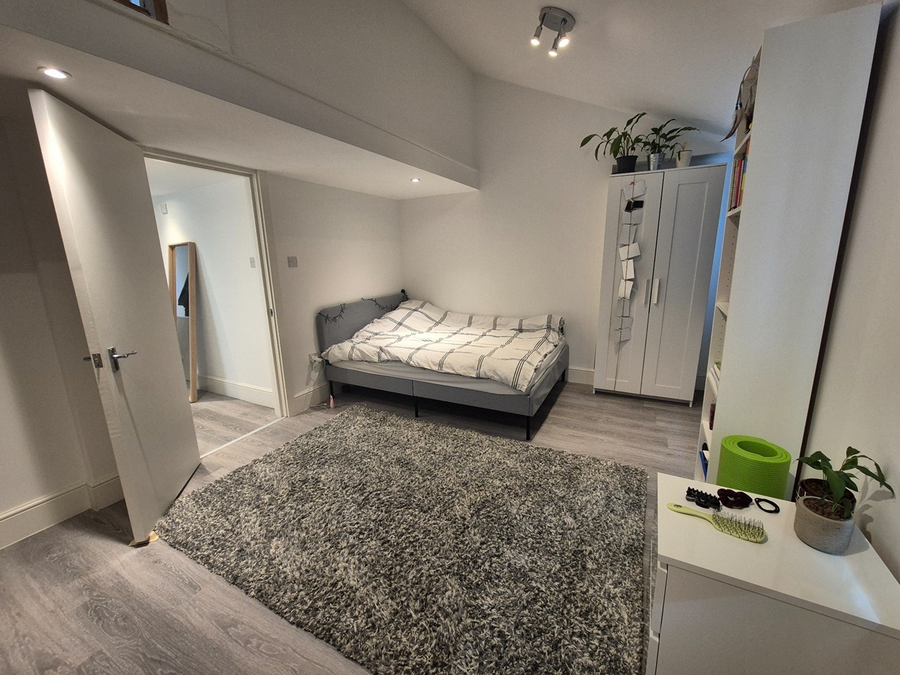 London - 1 Bed Flat, Marchmont Street, WC1N - To Rent Now for £2,080.00 p/m