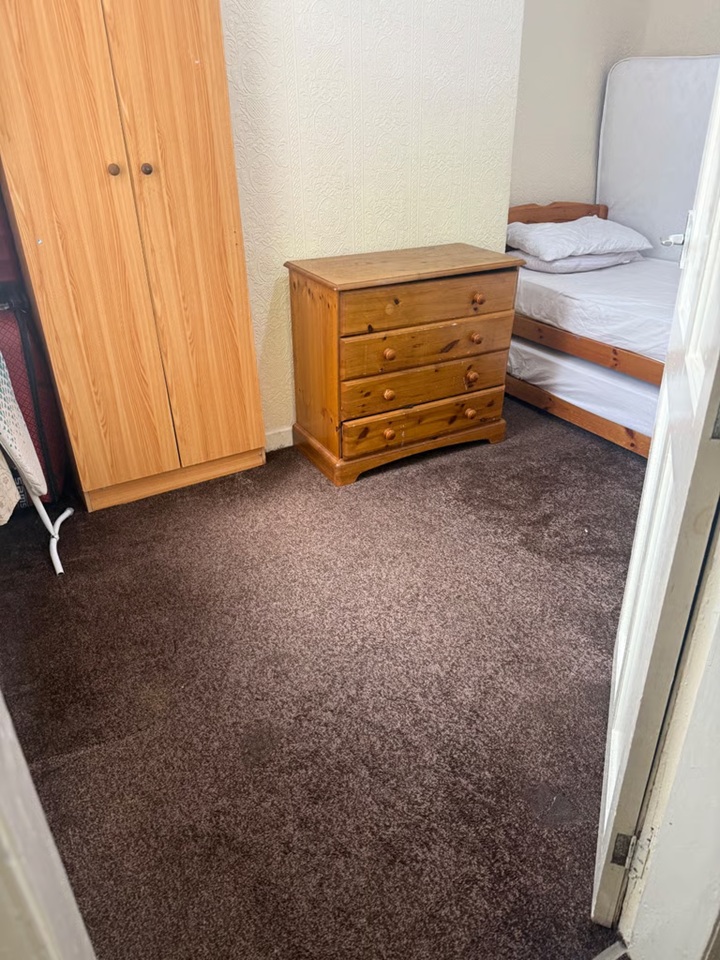 Manchester - Room in a Shared House, Hornbeam Road, M19 - To Rent Now ...