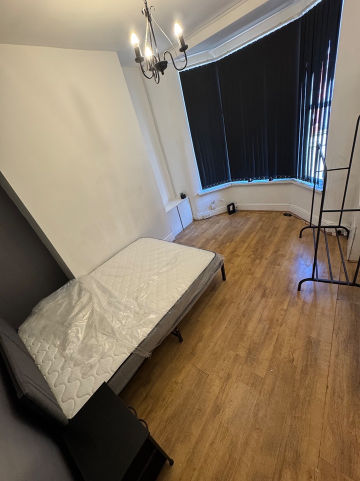 Liverpool - Room in a Shared House, Liverpool, L6 - To Rent Now for £ ...